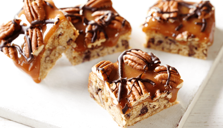 Toffee and Pecan Cookie Squares | Baking Recipes | Betty Crocker AU